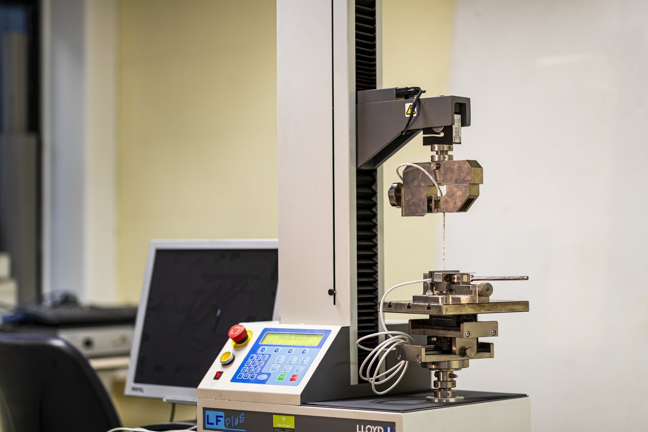 Compression test (tensile and compression tests) | Compression test